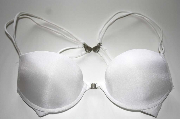 - BH mit Schmetterling und Magnetverschluss vorne (80B) :: Kleiderkorb.de