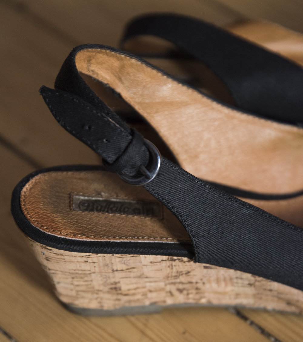 Buffalo Wedges Peeptoes :: Kleiderkorb.de