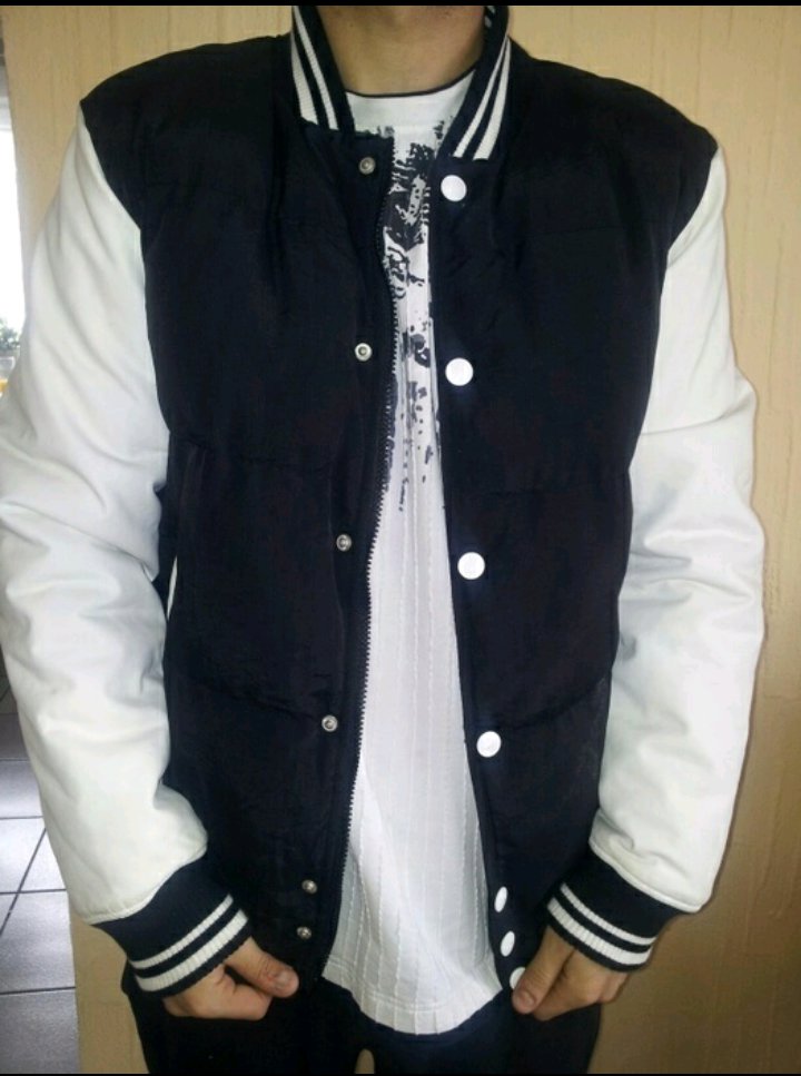 Jacke von FSBN schwarz/weiß :: Kleiderkorb.de