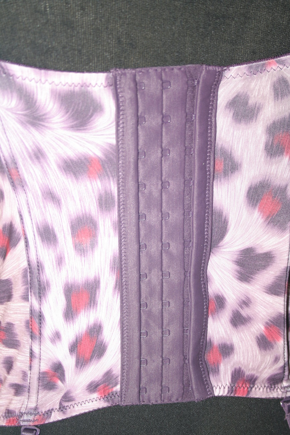 - Corsage Wäsche Leo Leopard Lila Pink Unterwäsche BH 85B :: Kleiderkorb.de