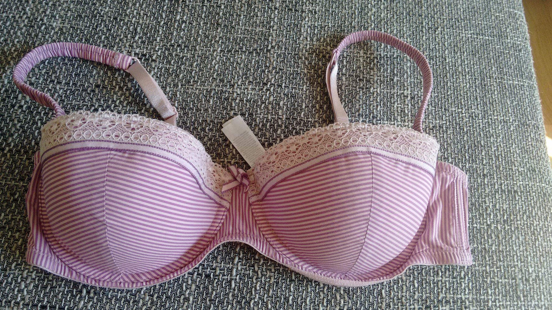 Ann Christine - pink gestreifter Balconette BH mit abnehmbaren Trägern ...