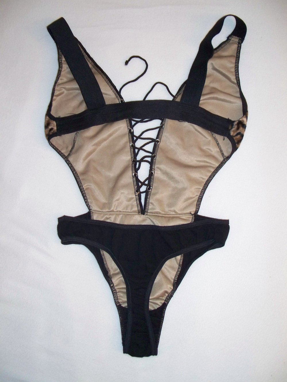 Nuance - VINTAGE// Sexy String-Body mit Leo-Muster und Schnürung Samt ...