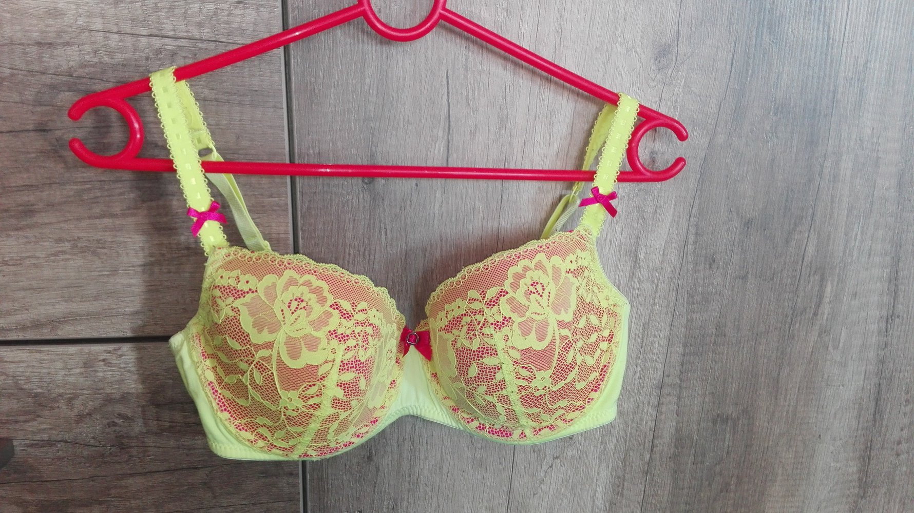 BH von Hunkemöller in Größe 85C :: Kleiderkorb.de