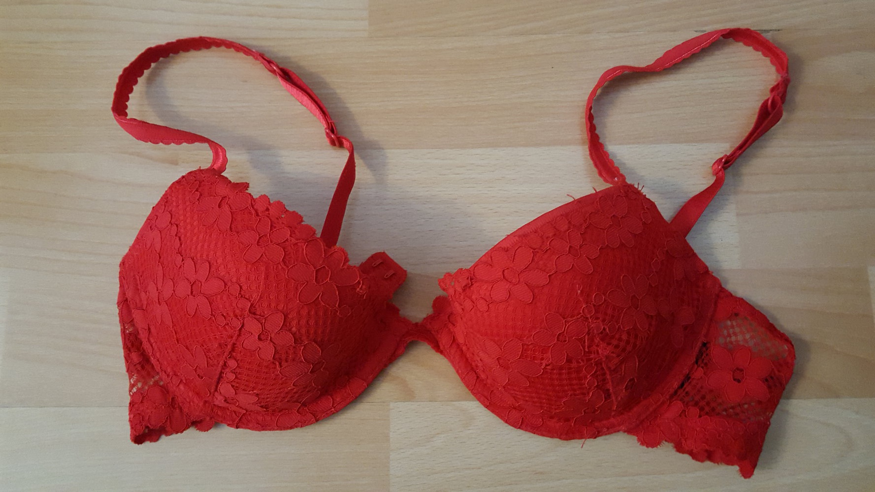 - Roter Spitzen BH :: Kleiderkorb.de