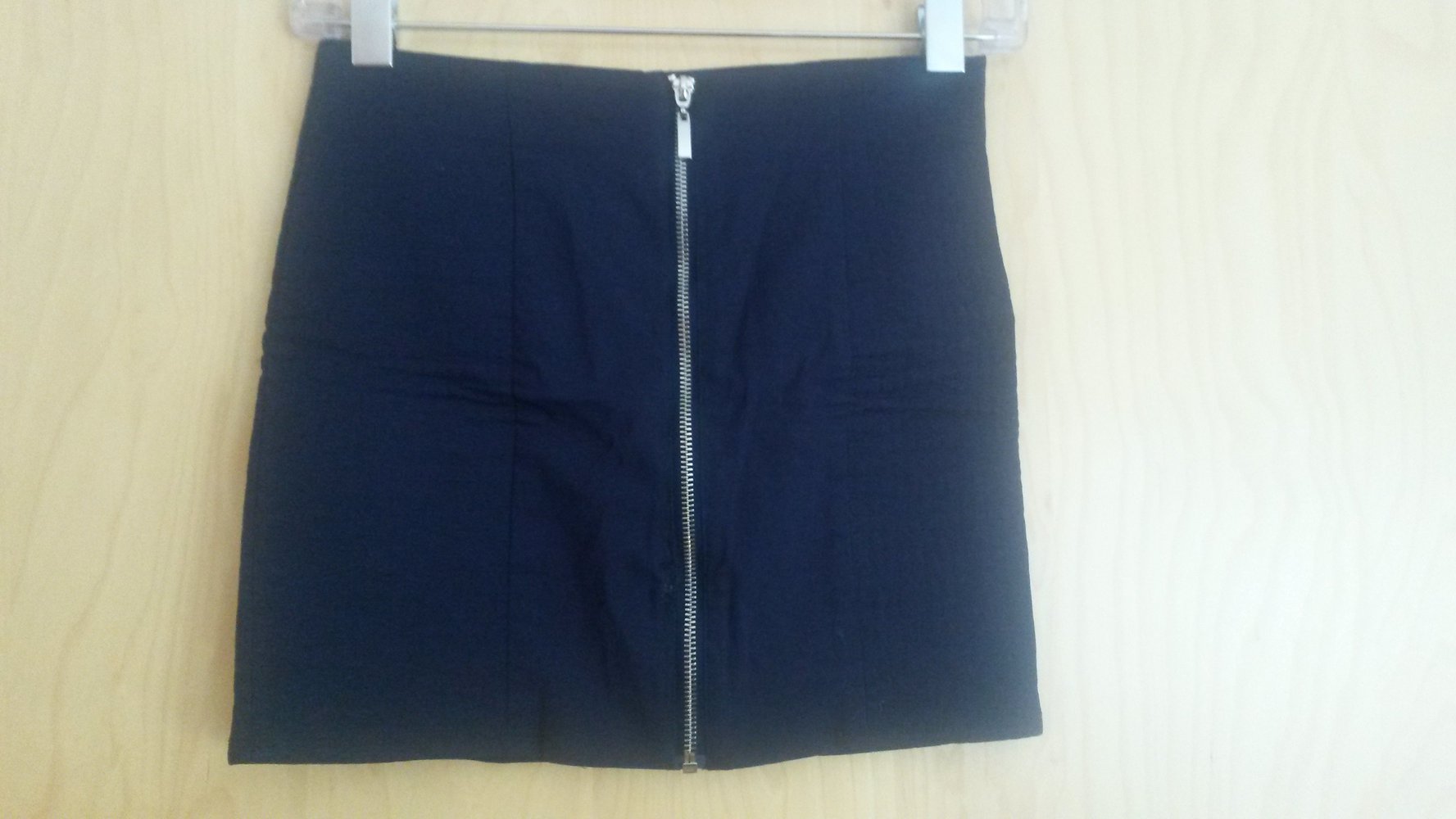 H&M - Blauer enger Rock mit Reißverschluss :: Kleiderkorb.de